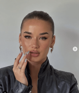 Top 15 Popular Australian Instagram Models to Follow 2023