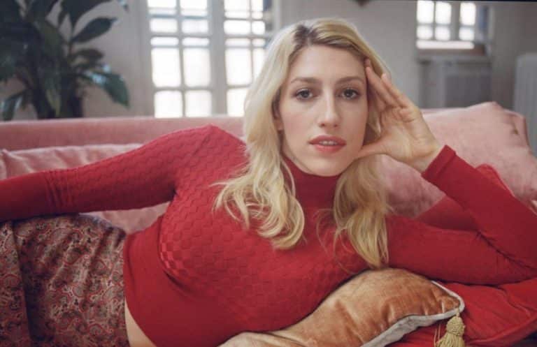 15 Best Free Fansly Models in 2023 [Make Your Hormones Soar]